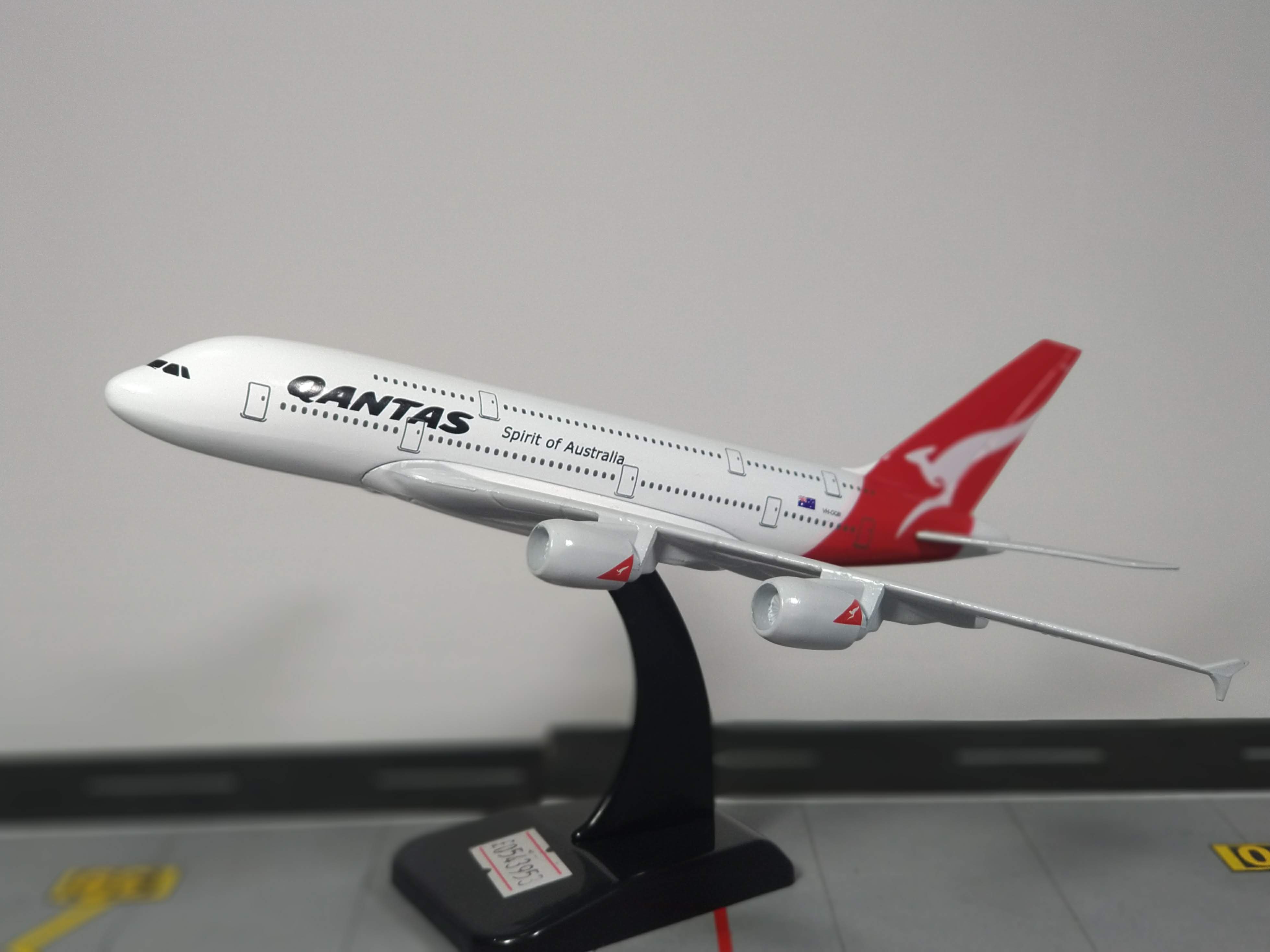 Qantas Airbus A380-800 – Aviación Store